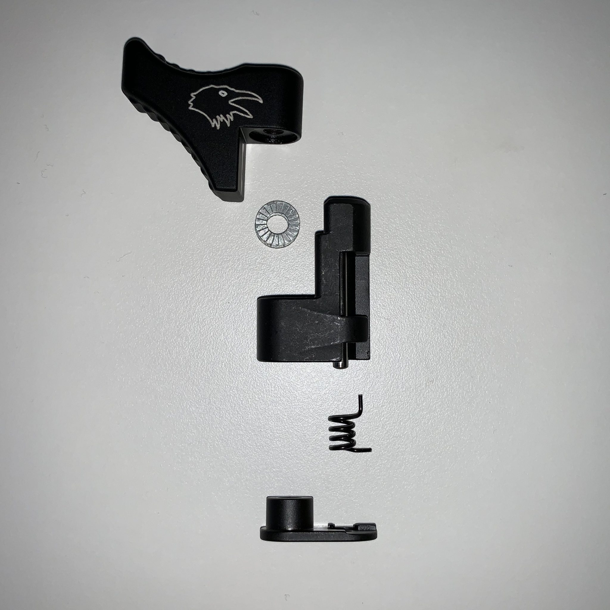 CORVUS DEFENSIO AUG CHARGING HANDLE***Fits AUG A3 M1 Only**** | Steyr ...