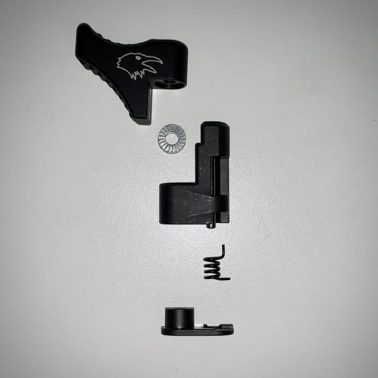 CORVUS DEFENSIO AUG CHARGING HANDLE***Fits AUG A3 M1 Only**** | Steyr ...
